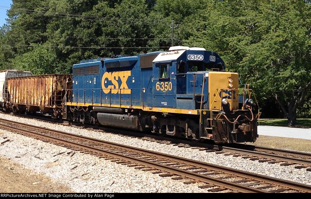 CSX GP40-2 6350